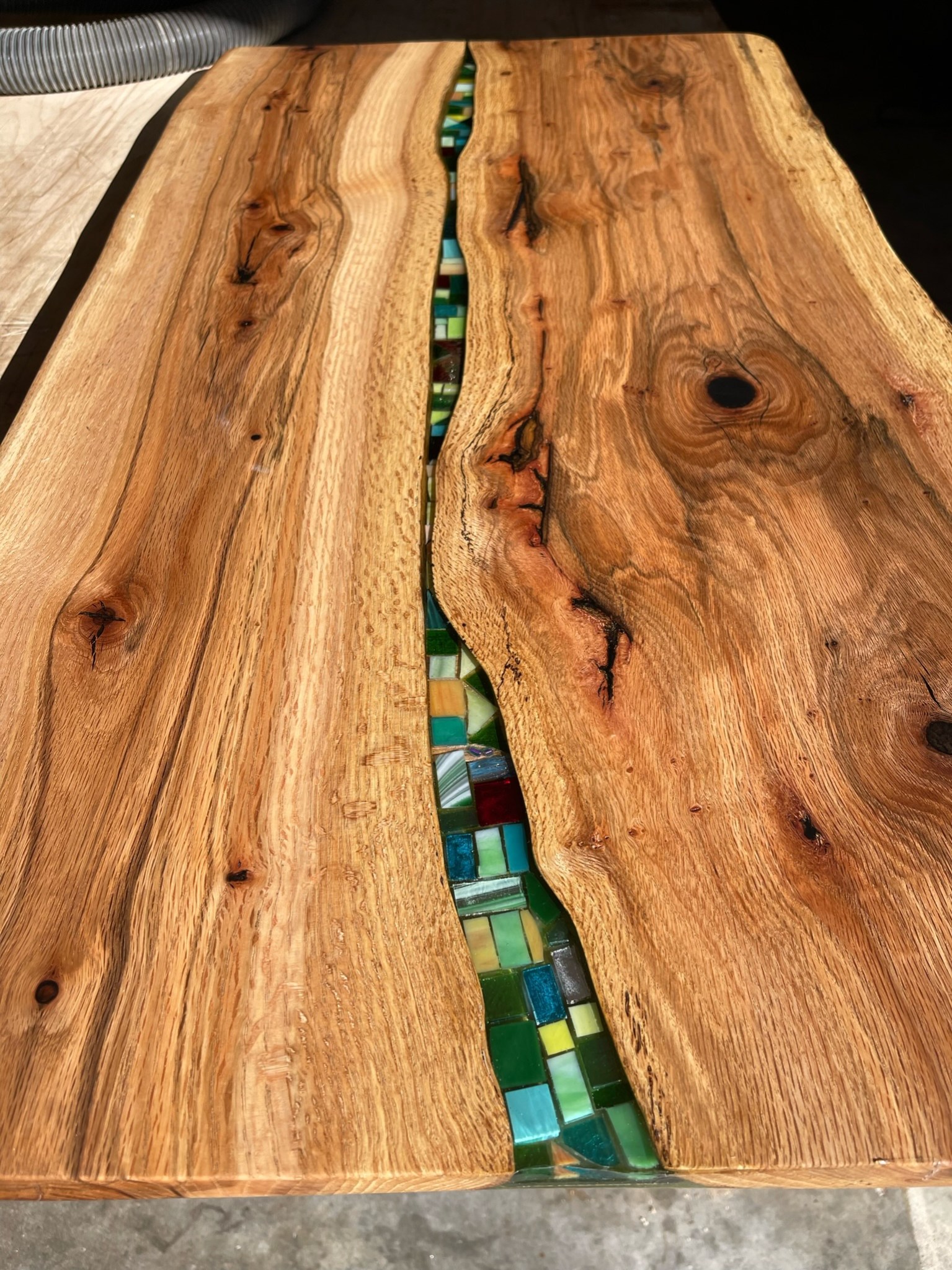 Boxcar Woody Santa Fe – Vintage Wood, Live Edge Slabs, Reclaimed Lumber